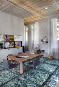 10 Magical Space Decorating Ideas to Reuse Broken Mirror - Proud Home Decor